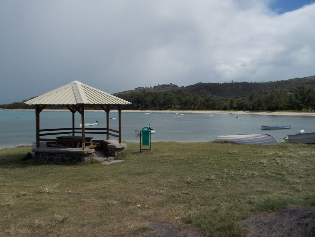 La Plage de Gravier - Gravier Beach House - Rodrigues Gravier Beach ...