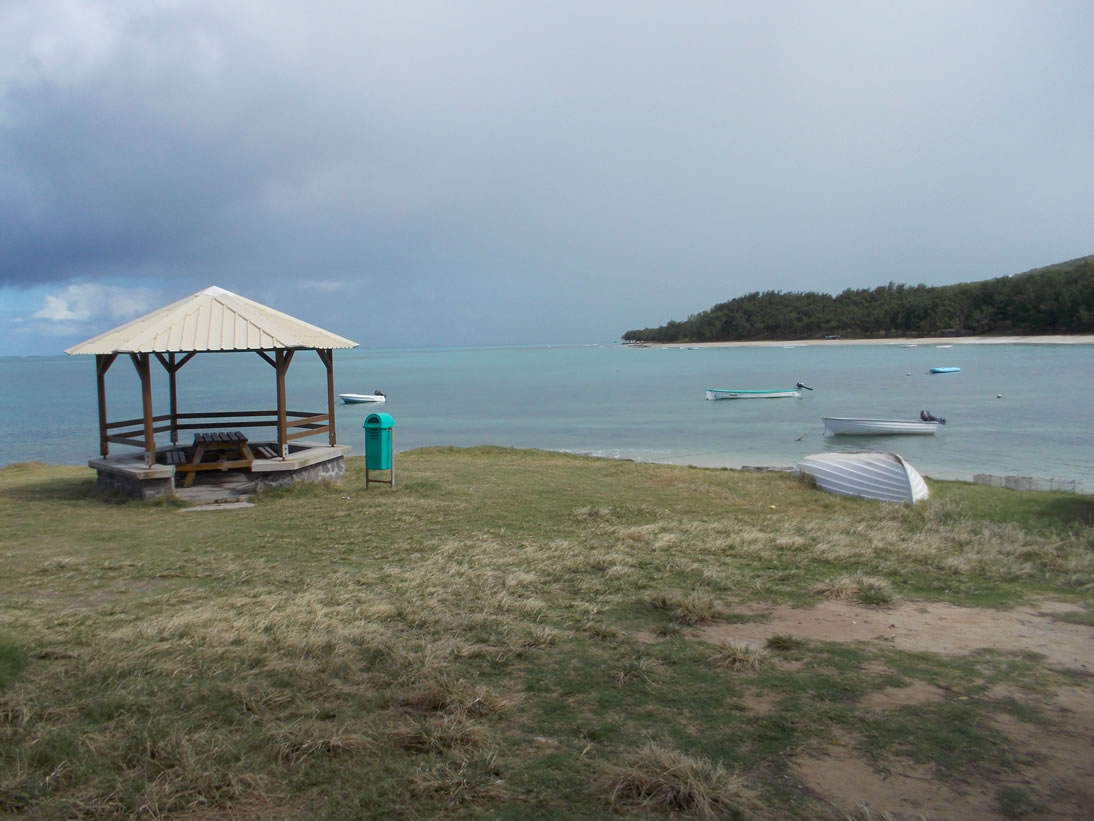 La Plage de Gravier - Gravier Beach House - Rodrigues Gravier Beach ...