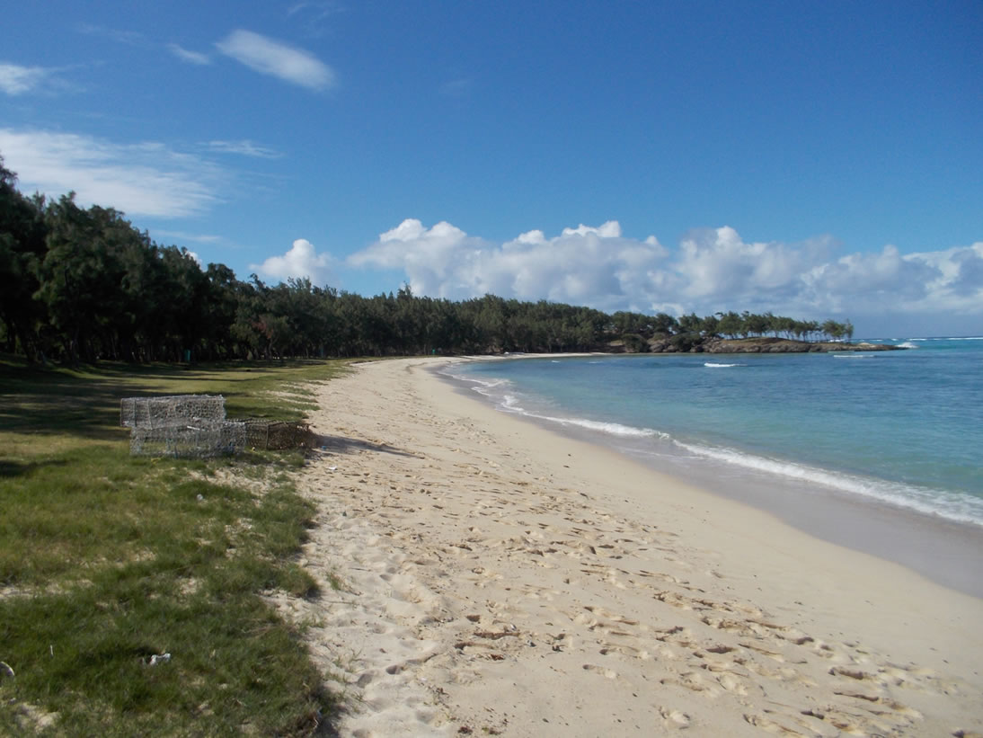 La Plage de Gravier - Gravier Beach House - Rodrigues Gravier Beach ...