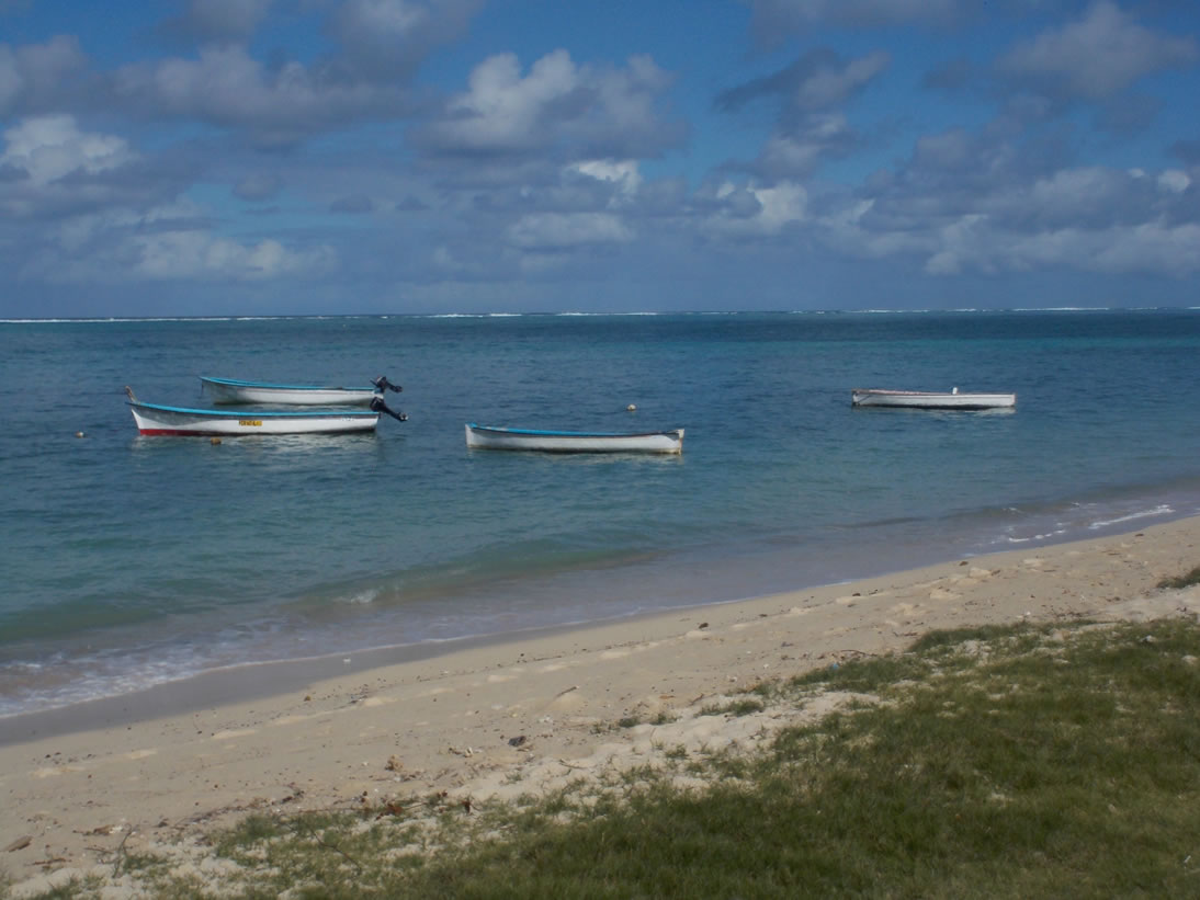 La Plage de Gravier - Gravier Beach House - Rodrigues Gravier Beach ...