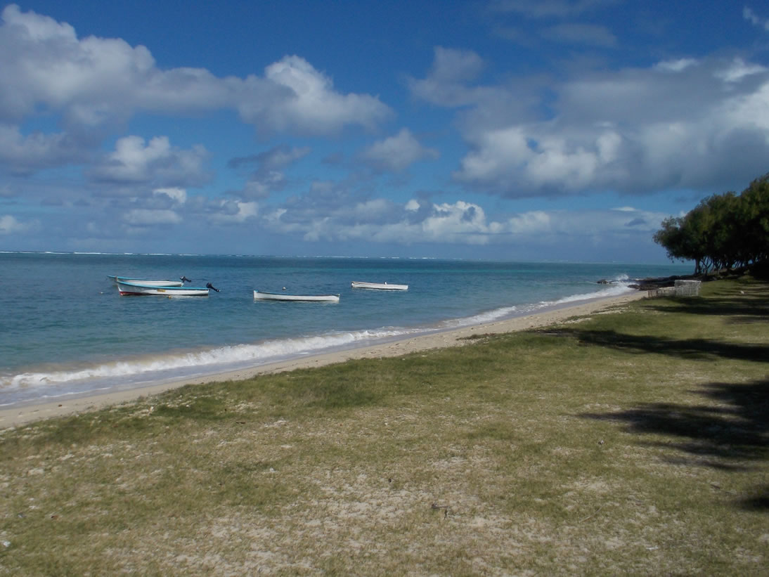 La Plage de Gravier - Gravier Beach House - Rodrigues Gravier Beach ...